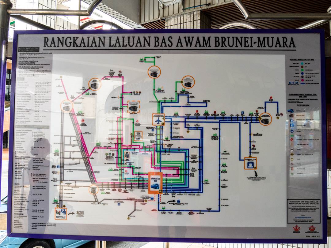 Mit dem Bus nach Brunei – von Miri nach Bandar Seri Begawan – Oceans ...